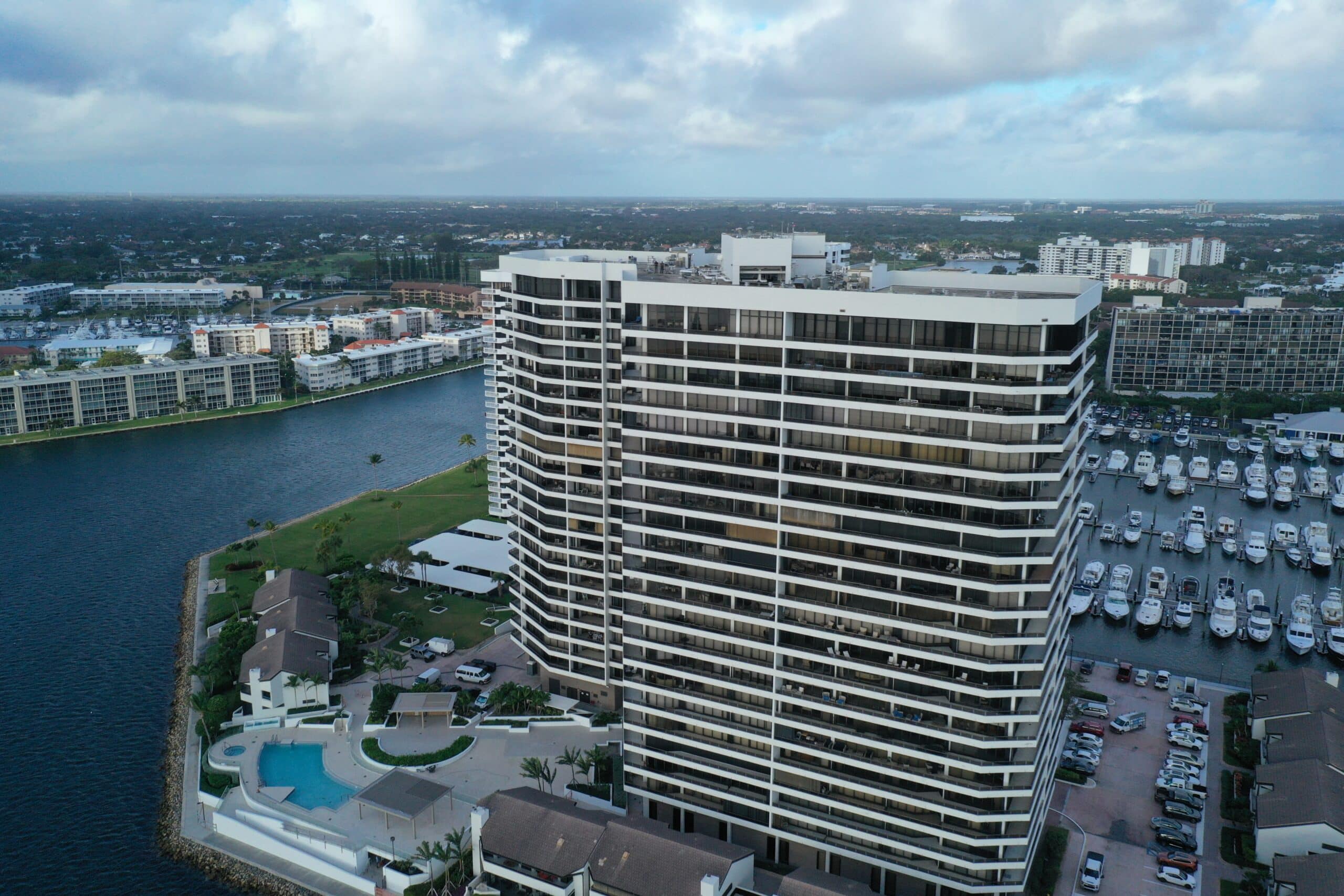 Lake Point Towers - Pipelining Technologies, Inc.